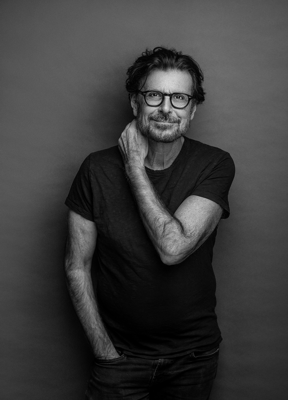 TVD Video Premiere: Eric Bazilian, “Sarah When She’s Sleeping”