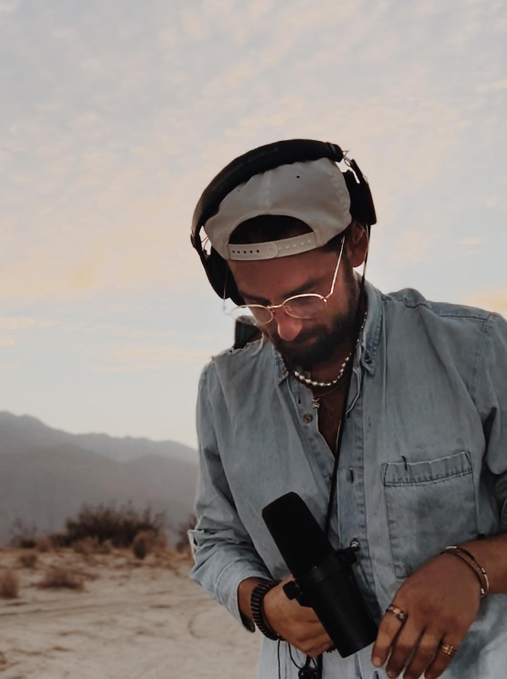 UK Artist of the Week: Julian Roy